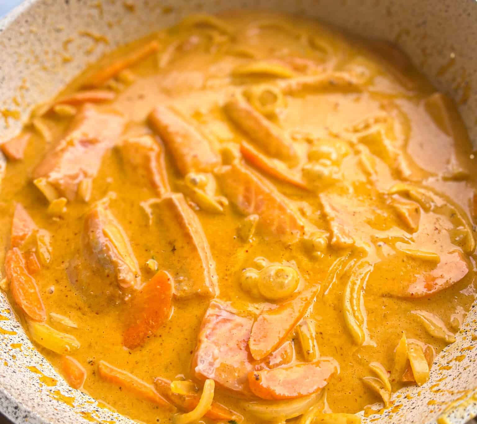 30-Minute Thai Red Curry with Fish Recipe (so easy!) - Weekday Pescatarian