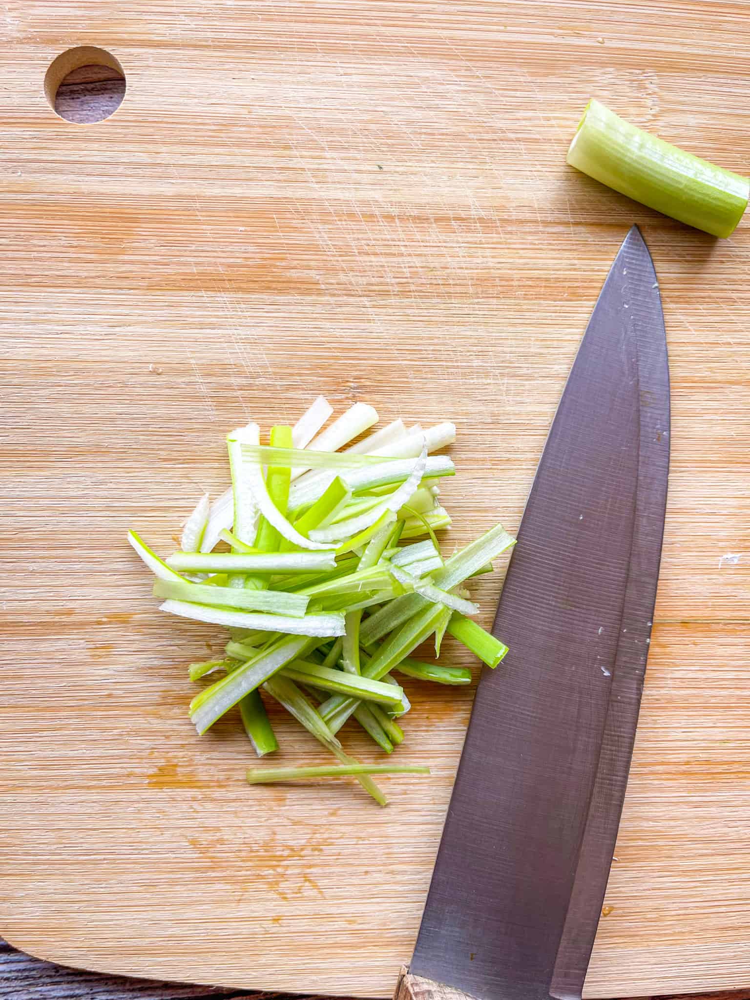 How to Cut Green Onions, Scallions and Spring Onions - Weekday Pescatarian